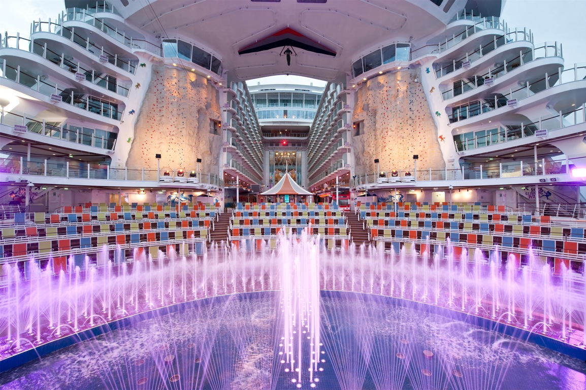 Royal Caribbean Oasis of the Seas | LoveitBookit