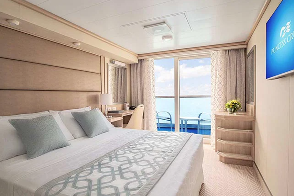 Sky Princess Cruise Ship | LoveitBookit